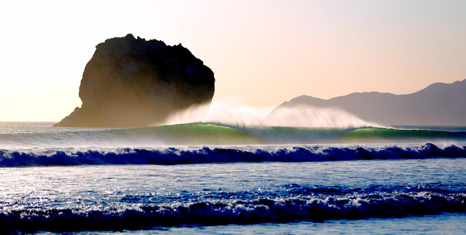 These Waves Put Costa Rica Surfing on the Map - Safari Surf